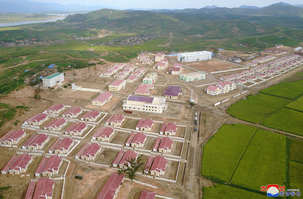 Rebuilt Rural Village in North Hwanghae Province Inspected – KFAUSA.org